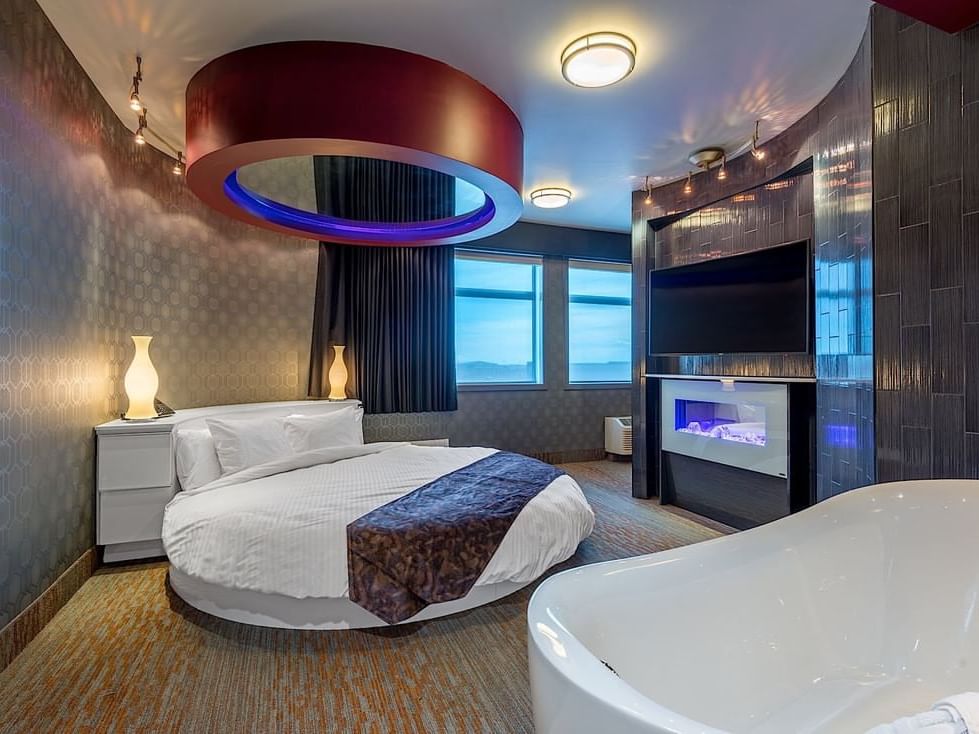 TABOO THEMED SUITE | Hotel Clique Calgary Airport Accommodation