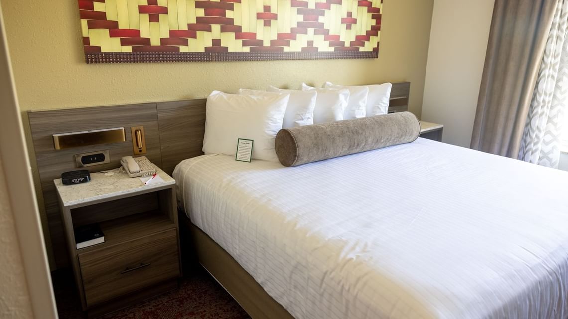 DRI Accessible King with Tub - Non Smoking | Dancing Rabbit Inn