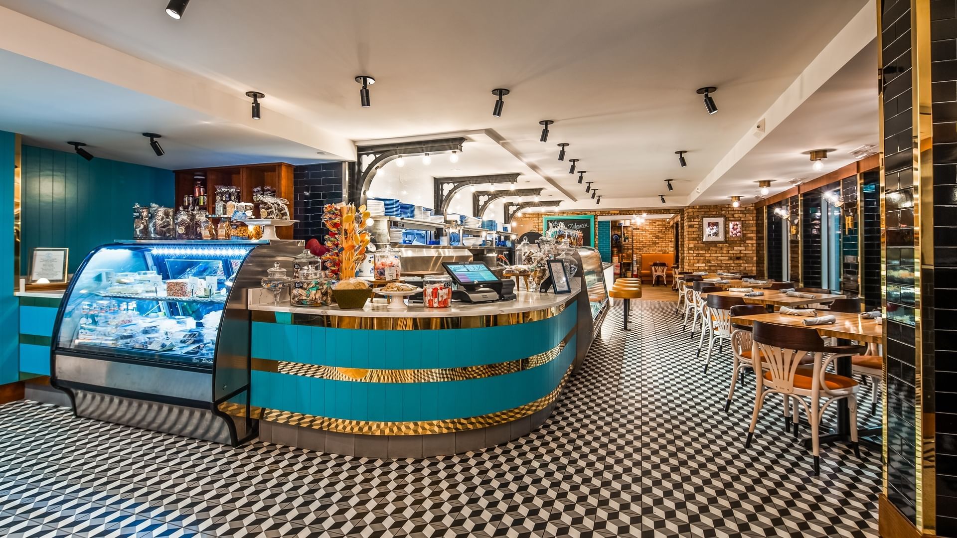 The Kingsley Bloomfield Hills | Restaurant & Bars near Detroit