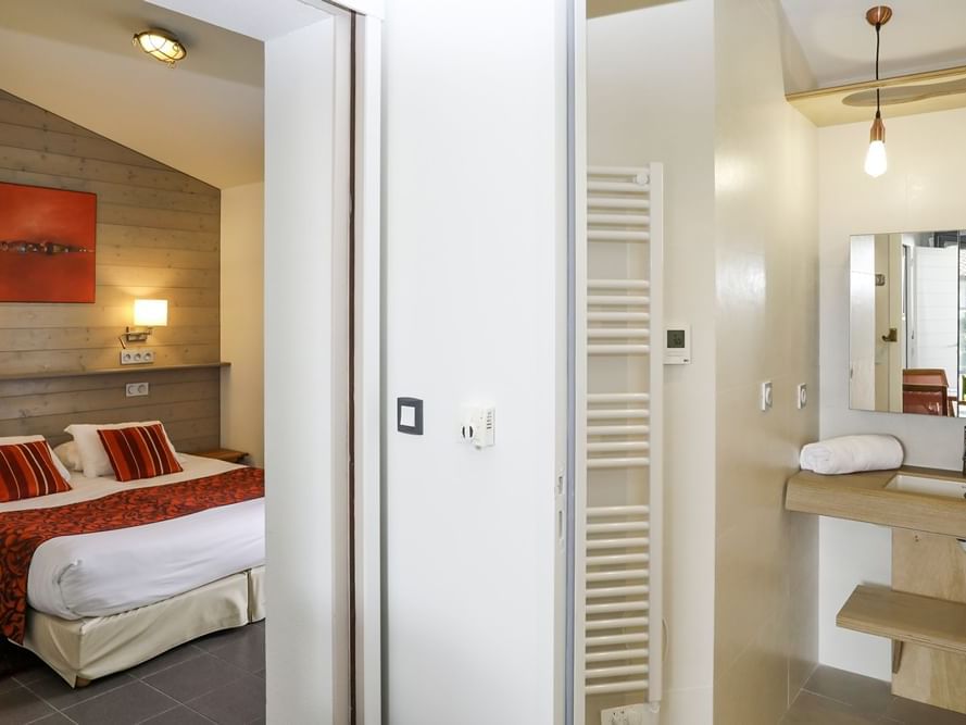 Les Vignes de la Chapelle, The Originals Relais | Hotel Ile de Re ...