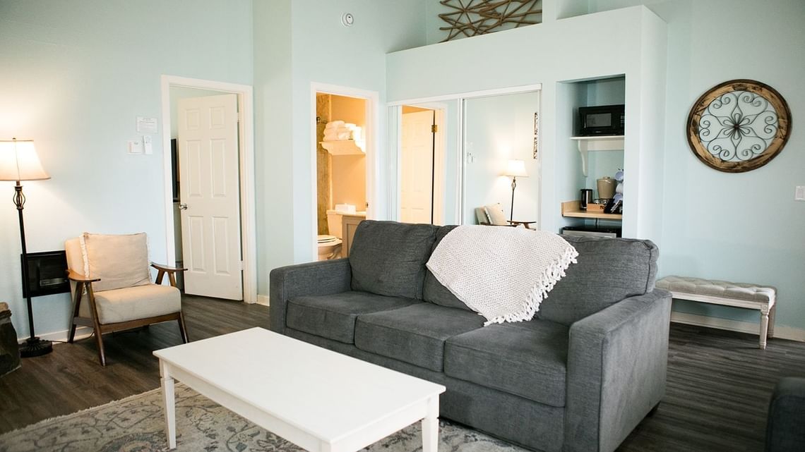 Hotel Rooms & Suites on Moonstone Beach - Sea Otter Inn