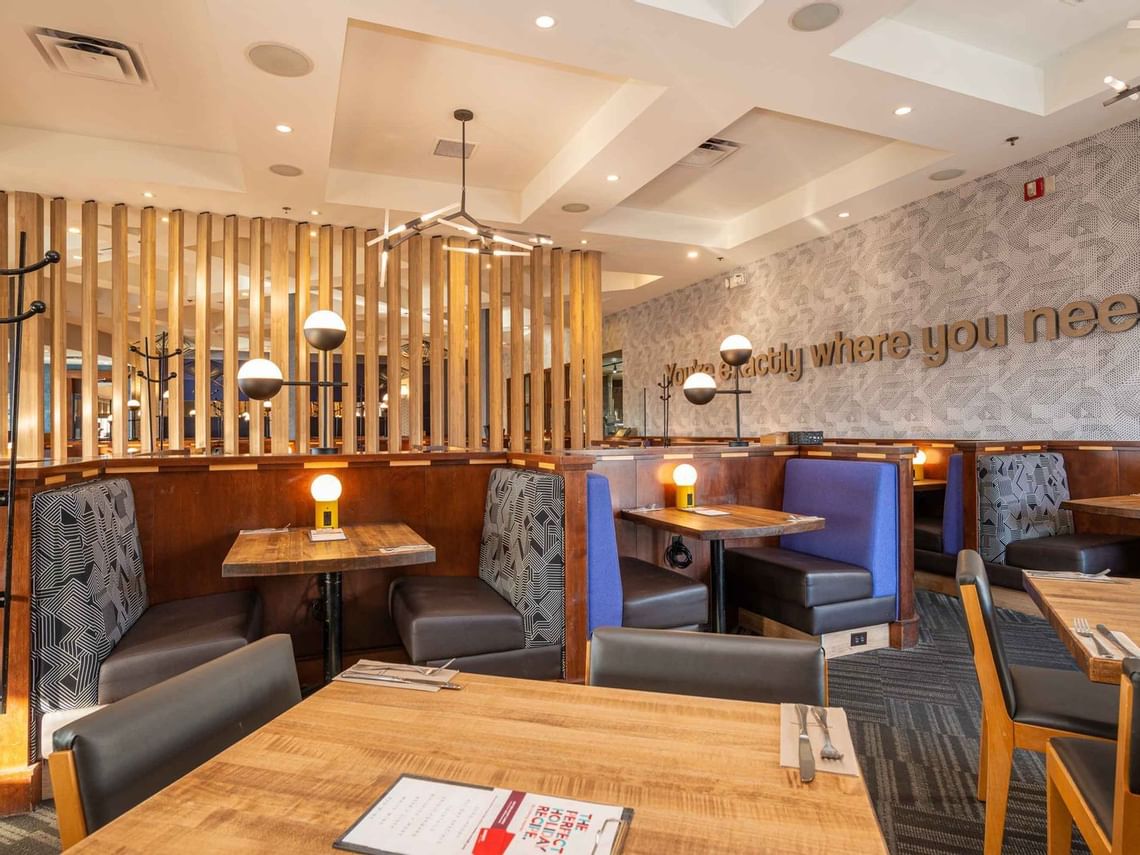 Moxies | Sandman Hotel Red Deer