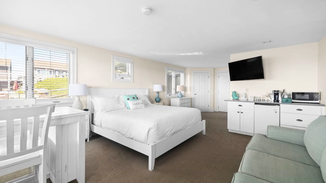 Suntide Oceanfront King | Chatham Tides