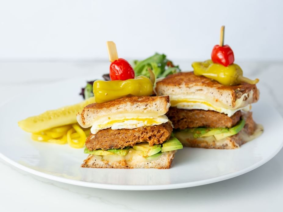 Stein Collection Dining | On-Mountain Options Nearby