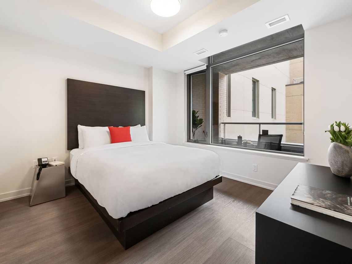 Signature Deluxe Two-Bedroom with Balcony | reStays