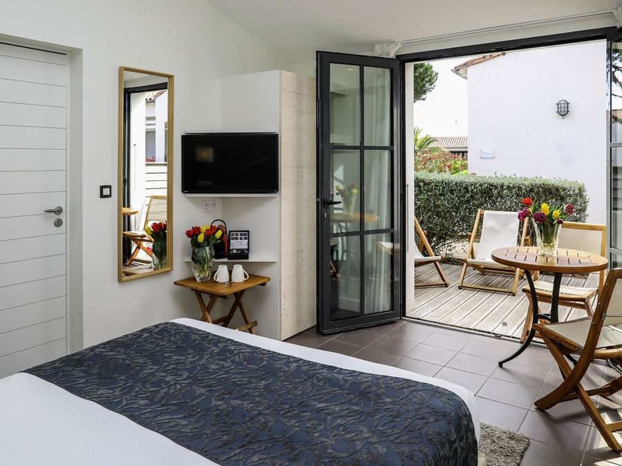 Les Vignes de la Chapelle, The Originals Relais | Hotel Ile de Re ...