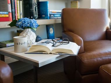 King Study | Hotels Near Johns Hopkins University