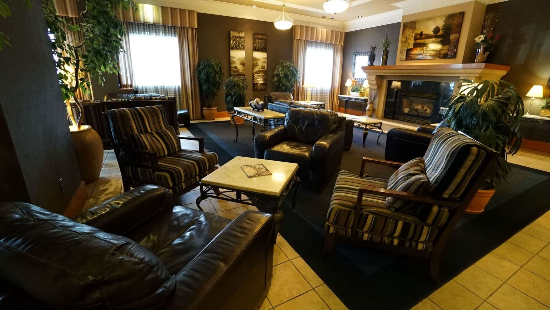 South Calgary Hotel | Glenmore Inn & Convention Centre