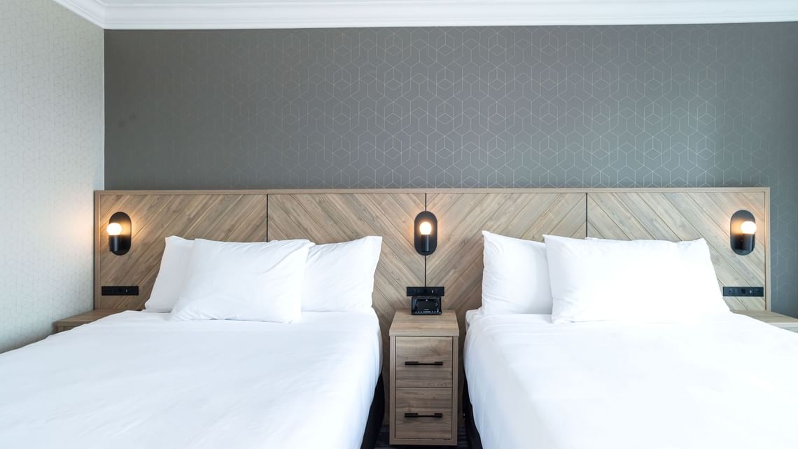 Standard Room, 2 Queen Beds, North Tower | Sandman Signature Vancouver ...
