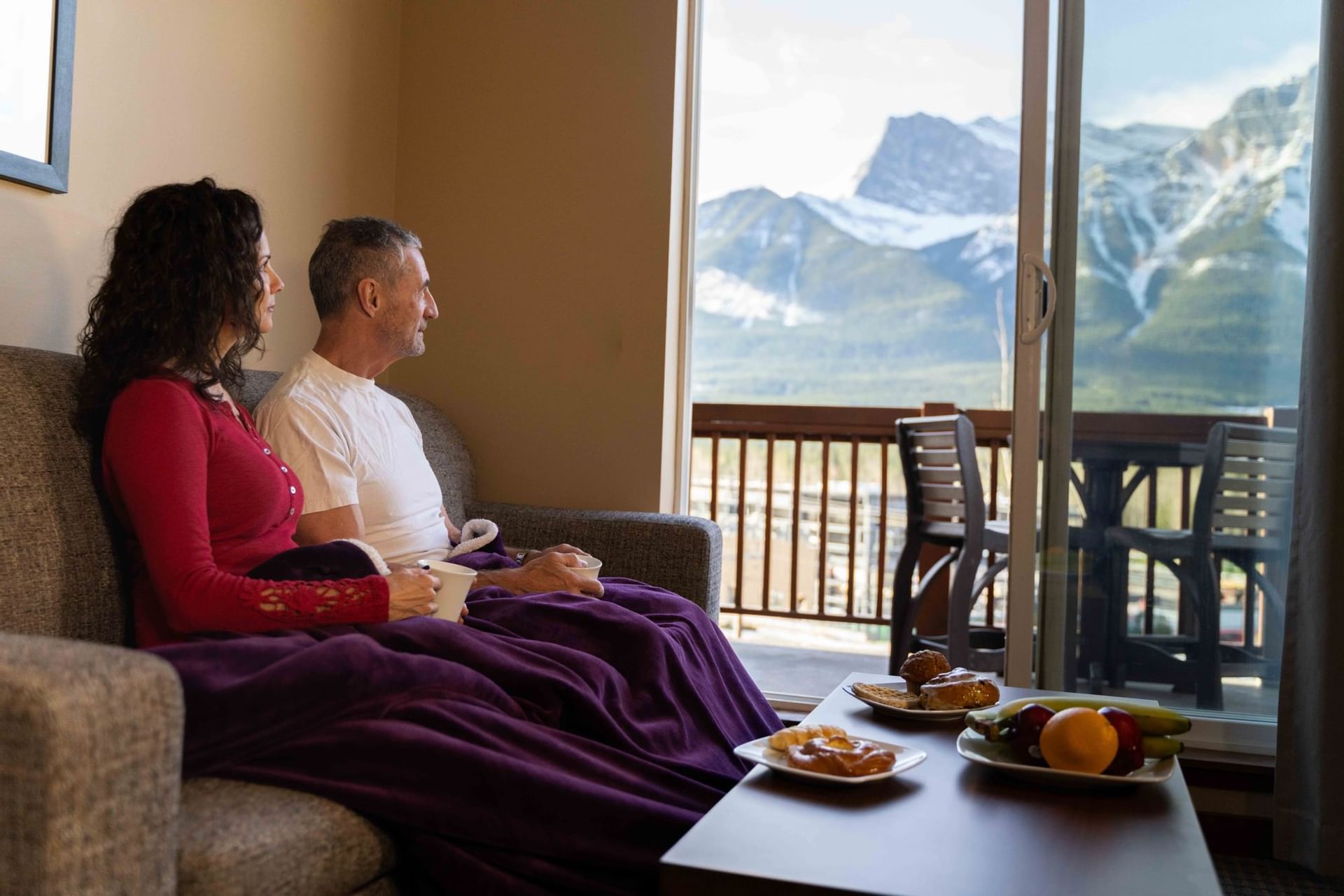 Canmore Hotel Deals - Falcon Crest Lodge