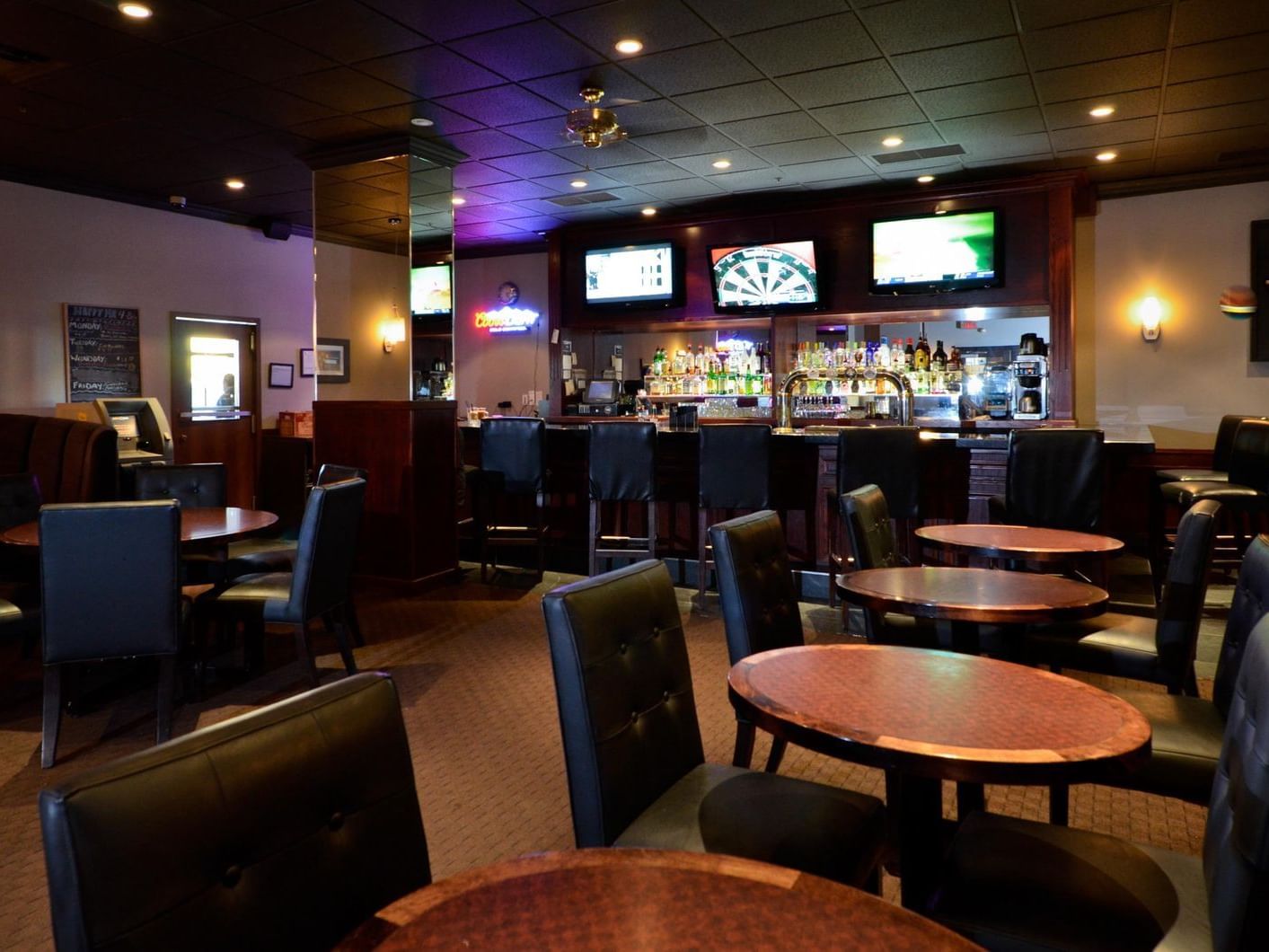 Denny's Lethbridge | Sandman Hotel Lethbridge Restaurants