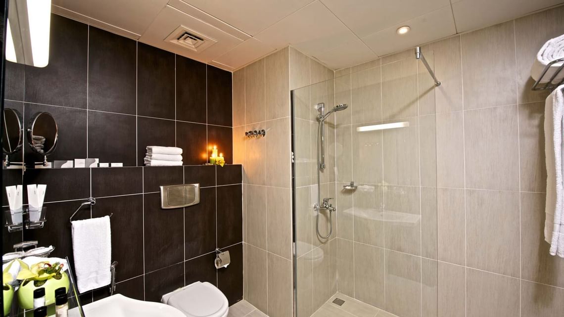 Deluxe Room | The Royal Riviera Hotel