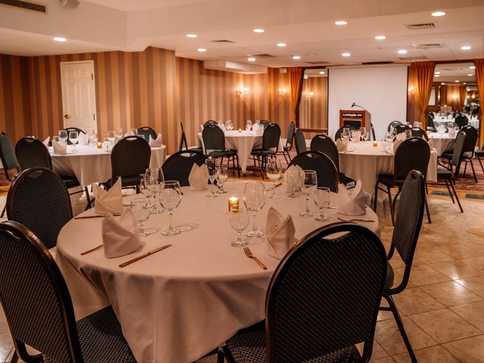 Event Room Details | Landmark Inn Marquette
