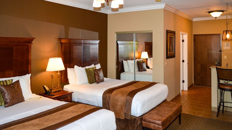 Studio Suite w/ Two Double Beds