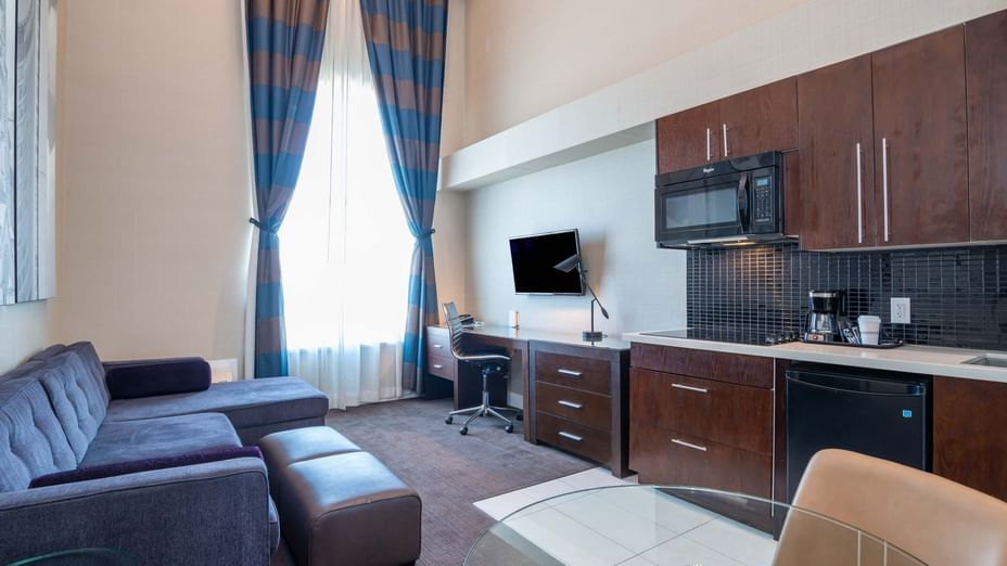 Loft Suite, 1 Queen Bed, Kitchen | Accommodations at Sandman Hotel Oakville