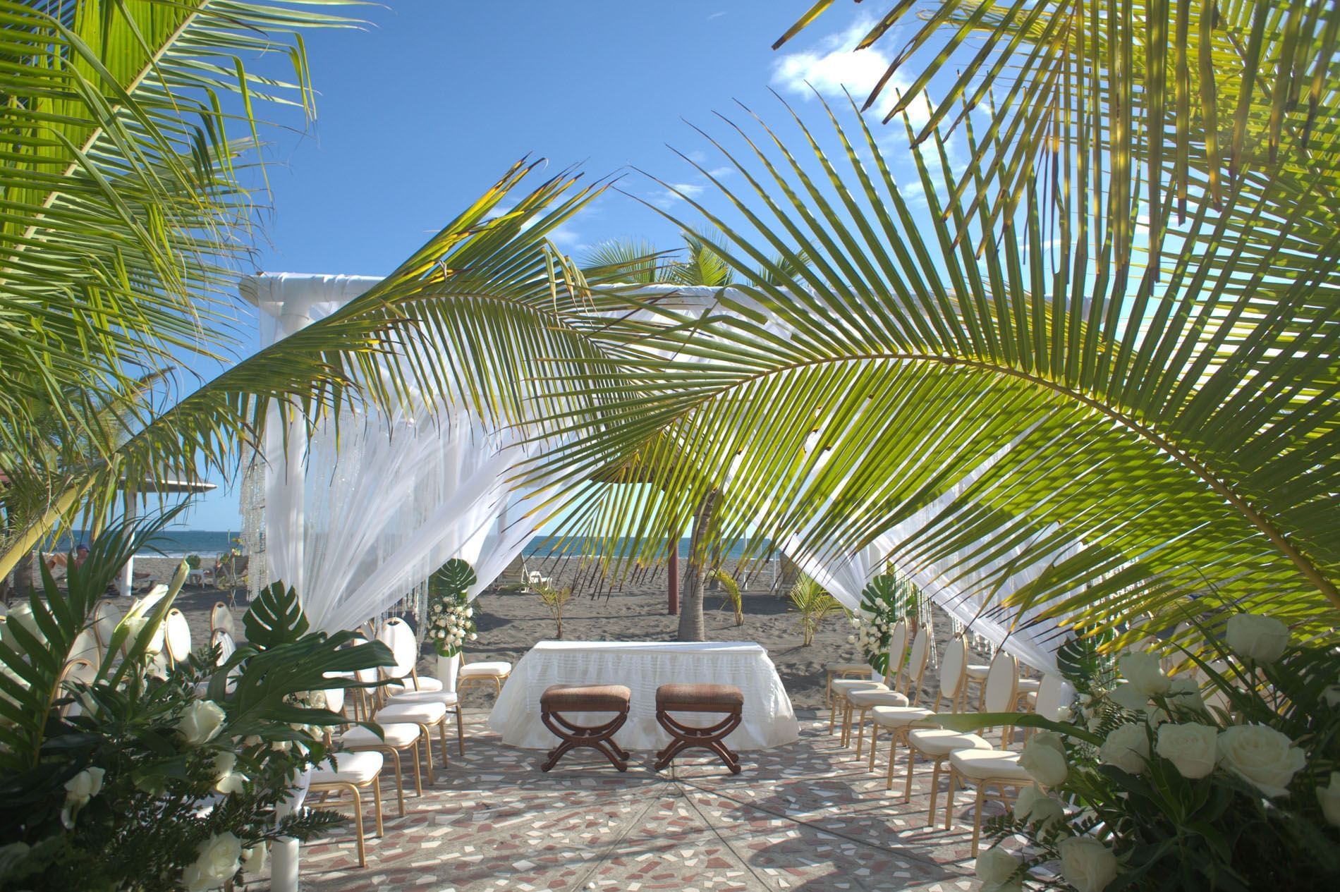 Celebra junto al Pacífico | Eventos en la playa de Las Olas