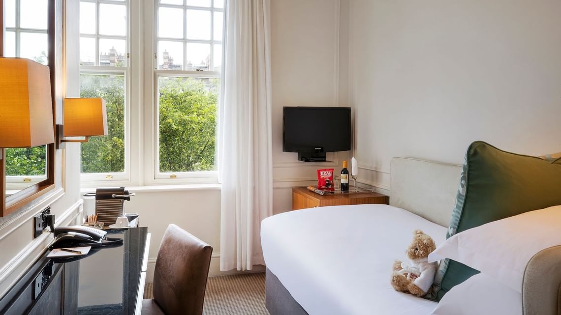 Hotel Rooms in Chelsea London | Single Room at Sloane Square Hotel
