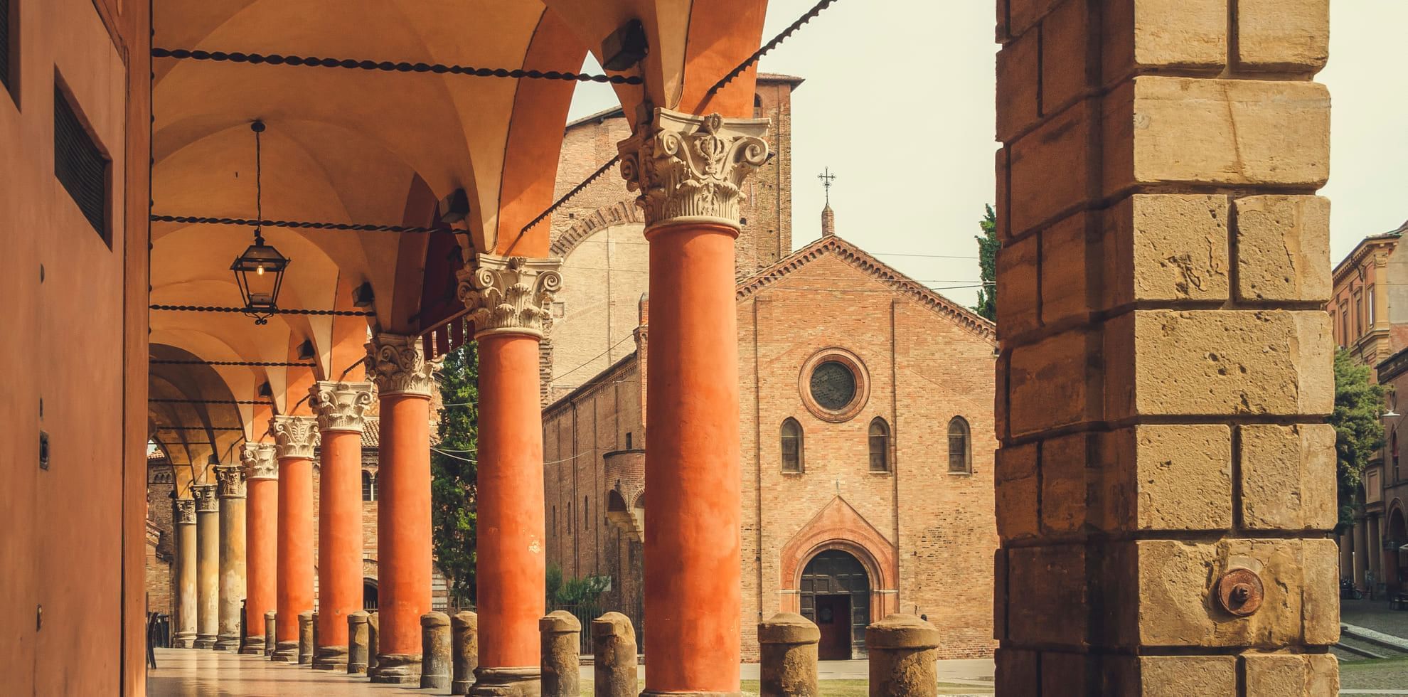 Bologna's porticoes: history, facts and which ones to visit