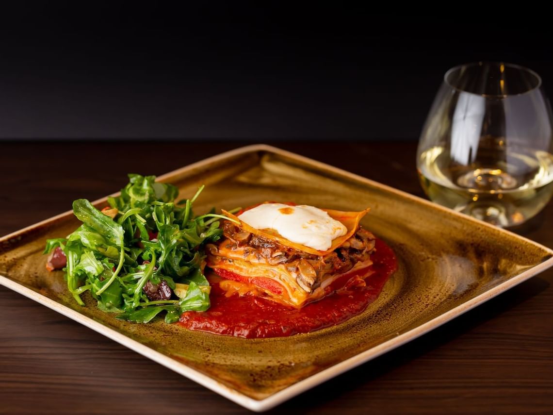 Stein Collection Dining | On-Mountain Options Nearby