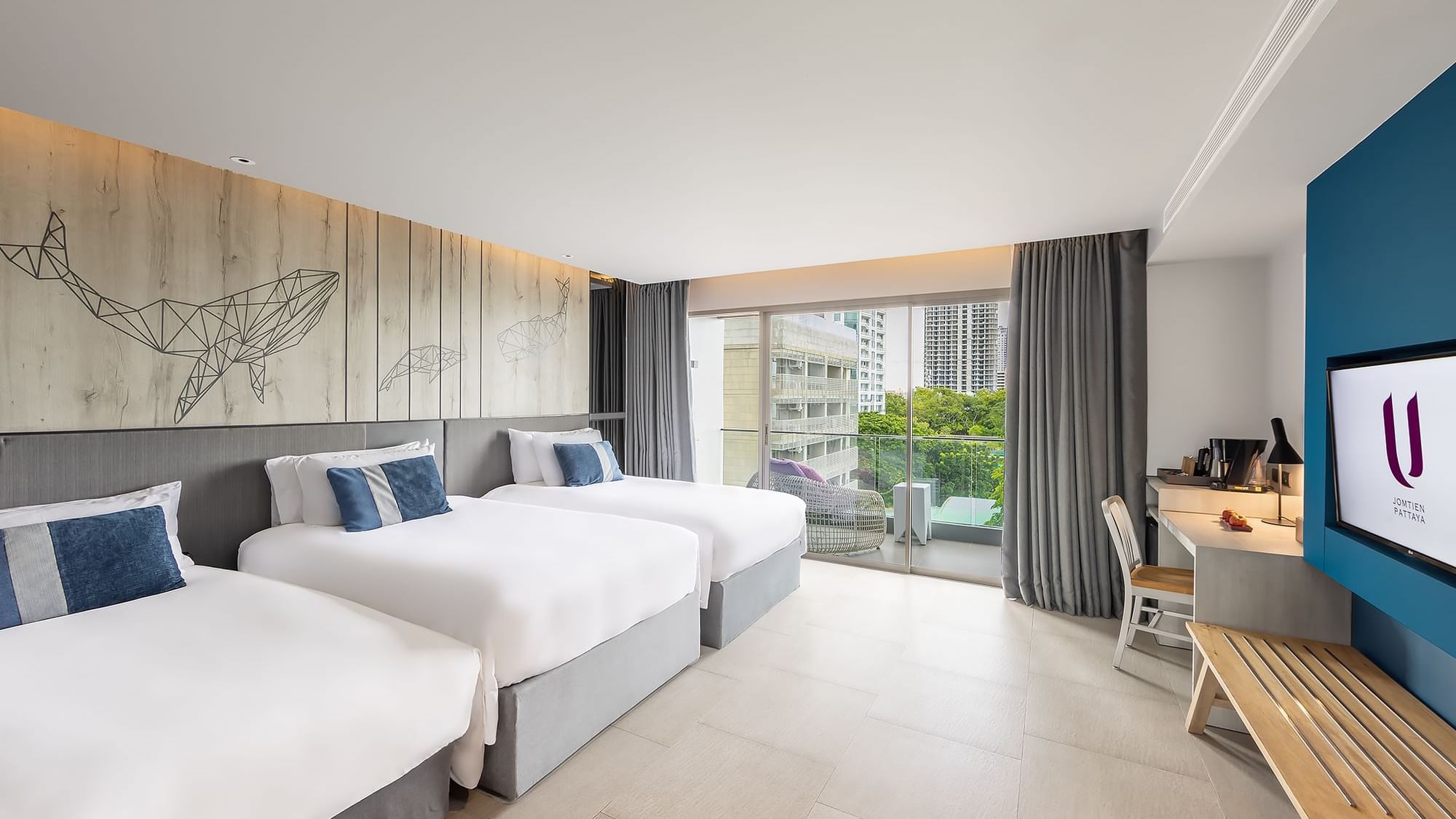 Deluxe Sea Breeze Triple | U Jomtien