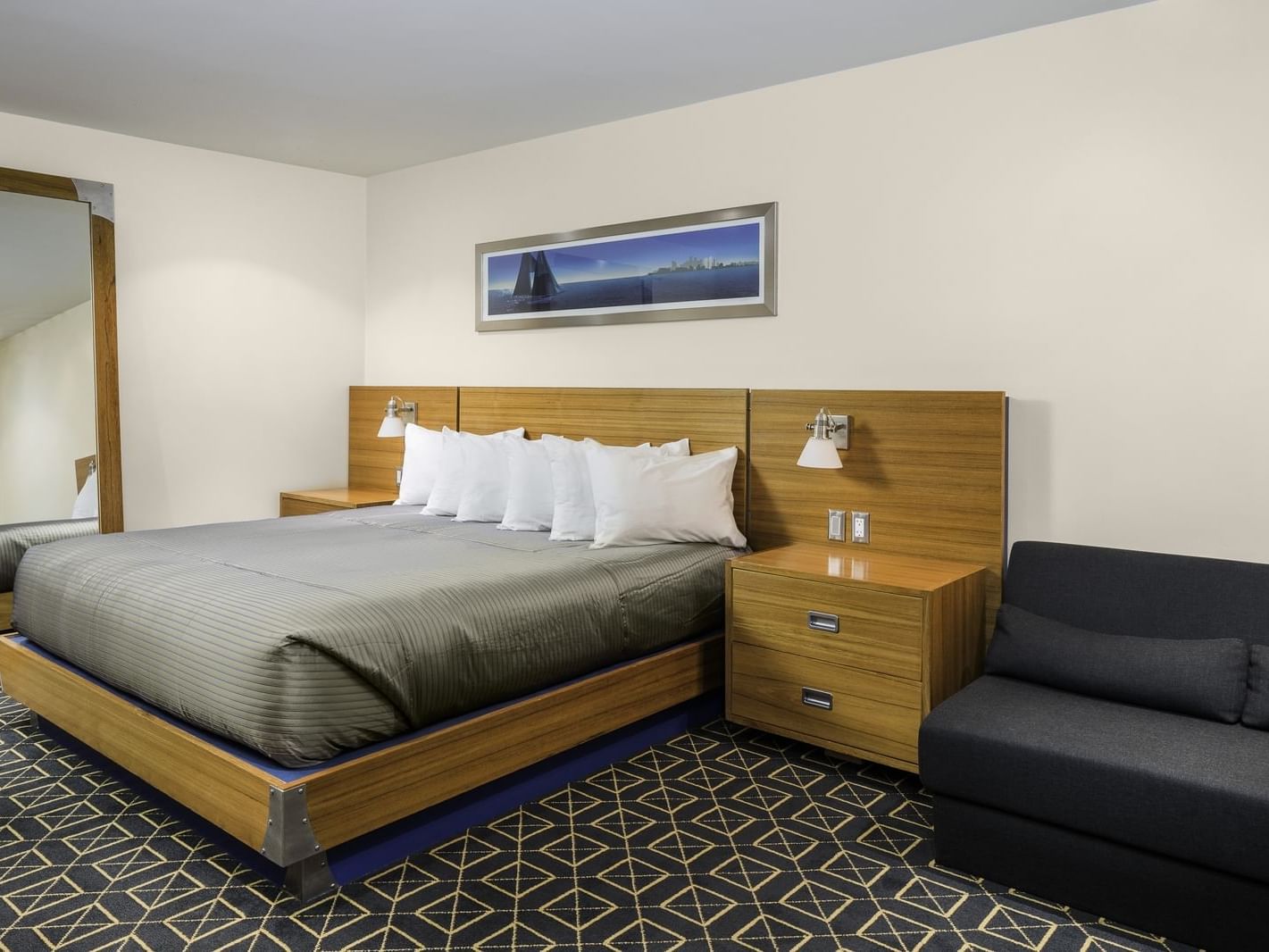 Harborside Inn - Book Hotel Near Faneuil Hall in Boston