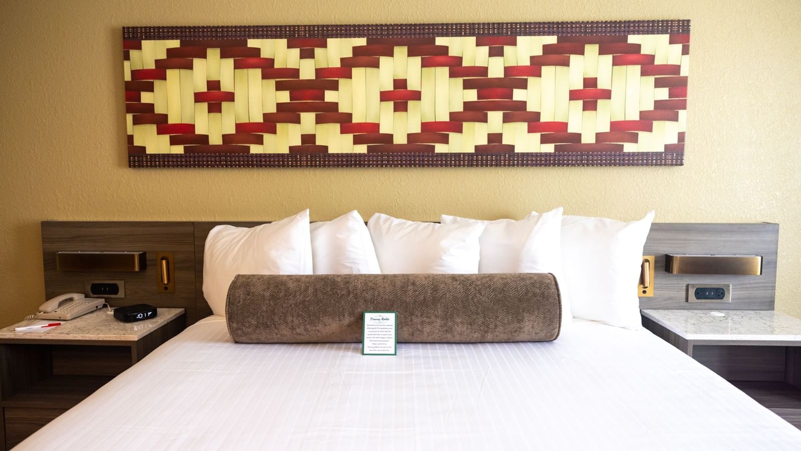 DRI King - Non Smoking | Dancing Rabbit Inn