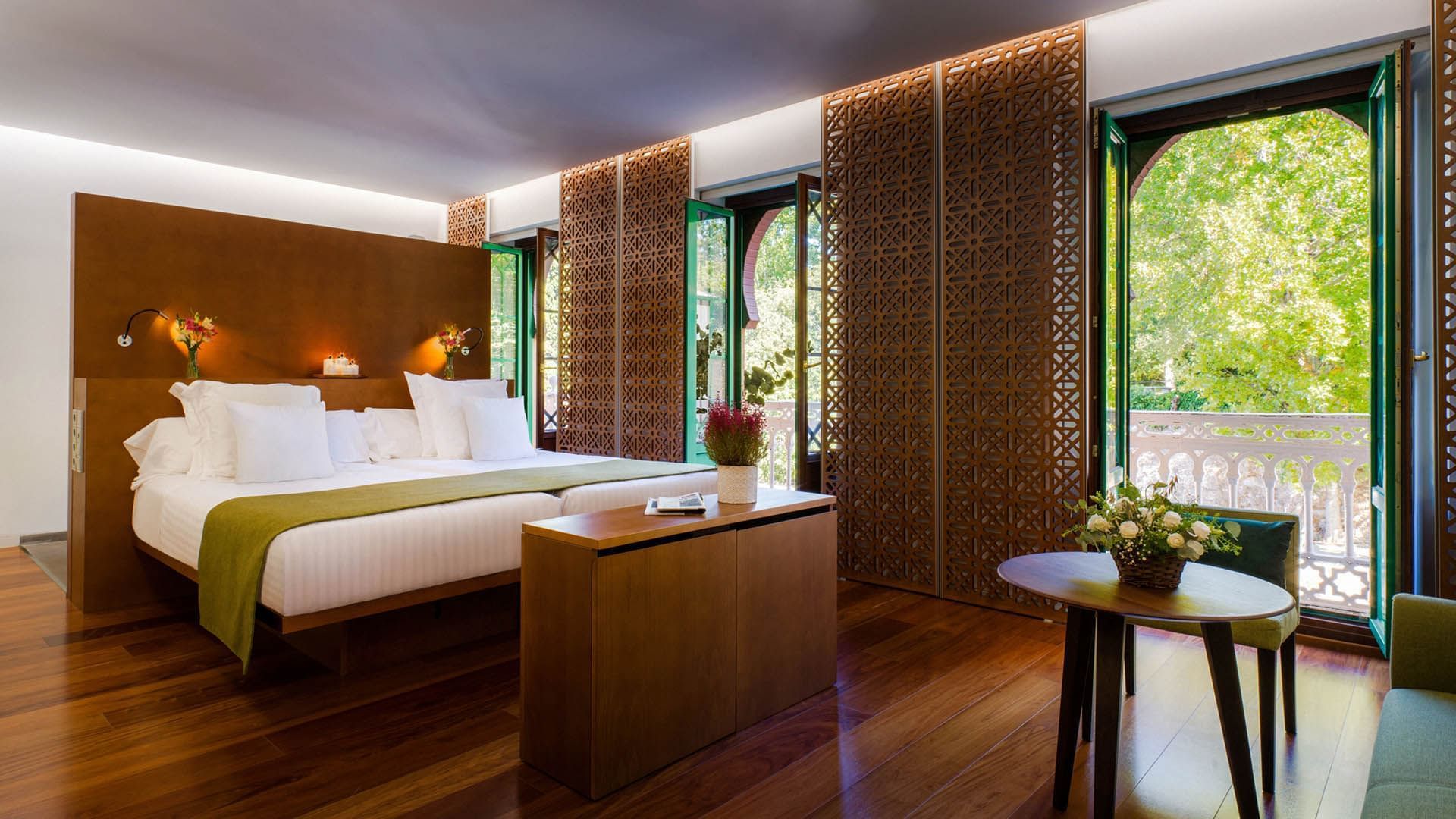 Luxury Hotels near Alhambra Palace | Hotel Alhambra Palace