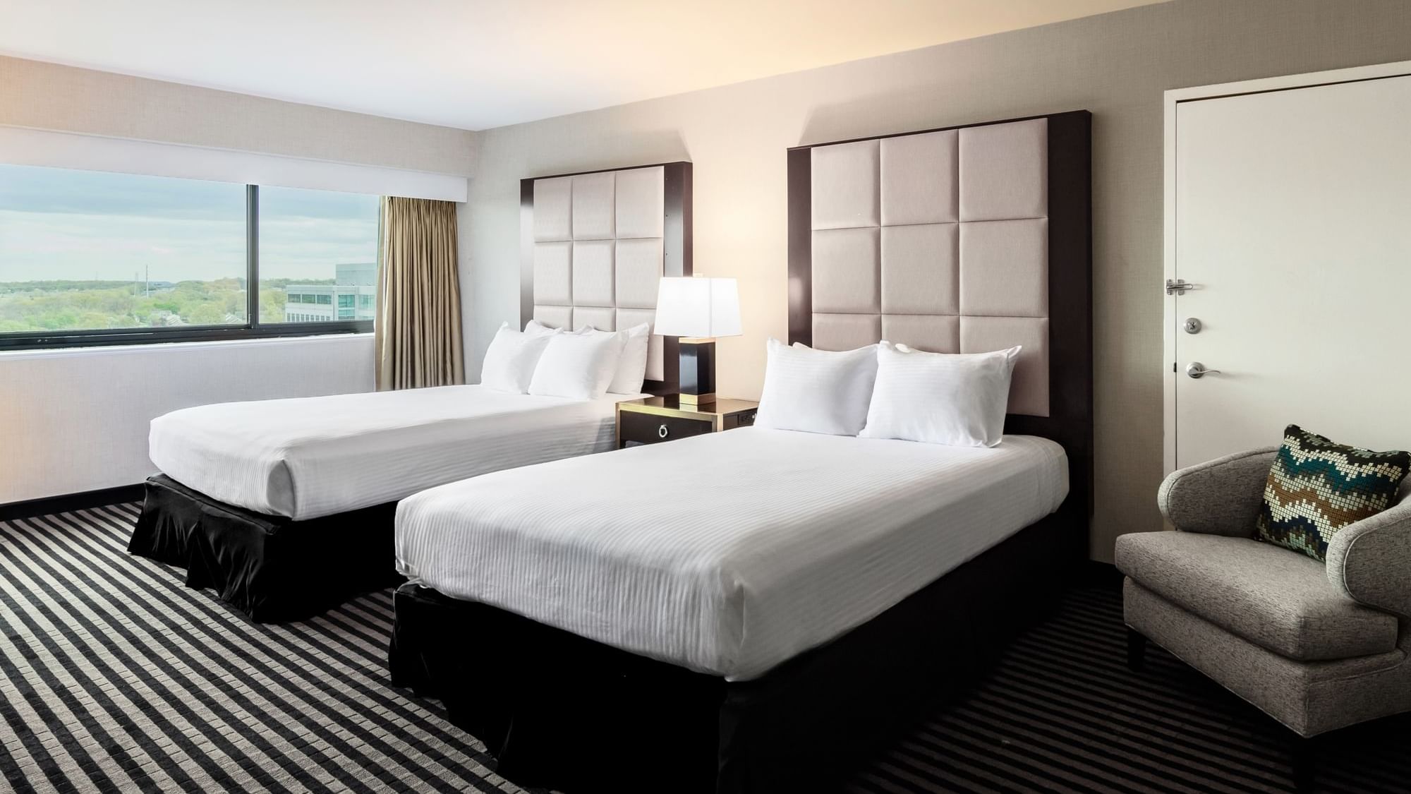 Two Queen Mobility Accessible Room with Bathtub | APA Hotel Woodbridge
