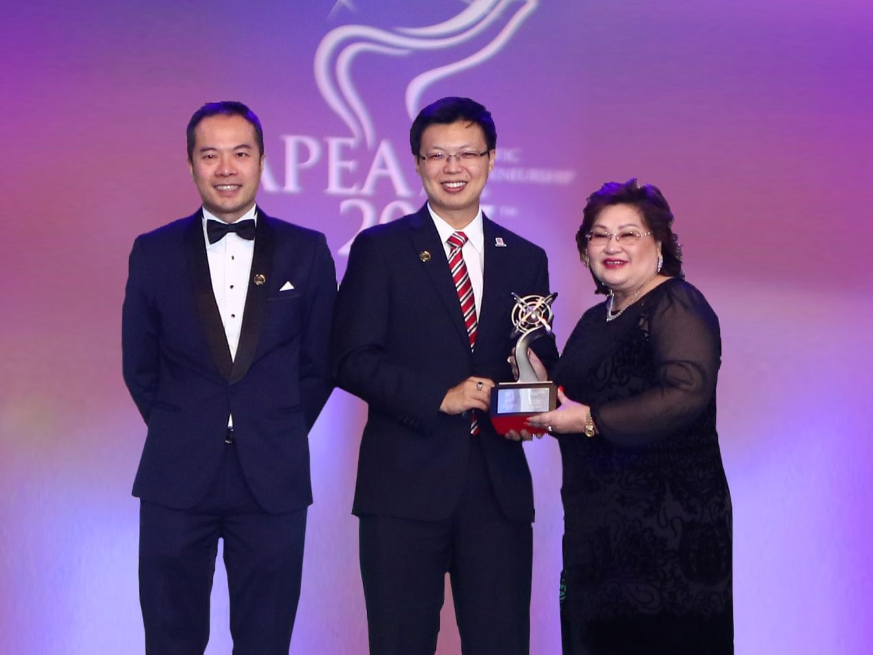Asia Pacific Entrepreneurship Awards 2017 | Lexis Hotel Group
