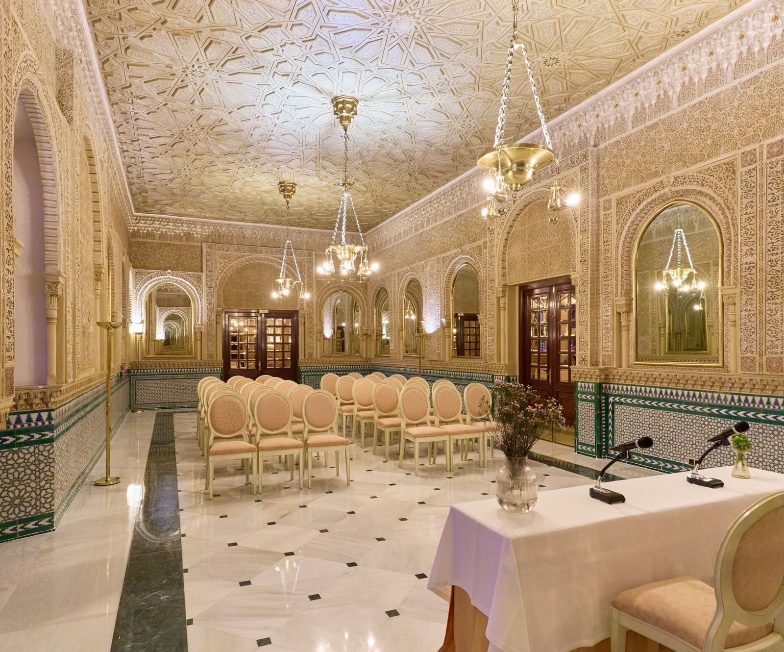 Unique meeting rooms for events in Granada