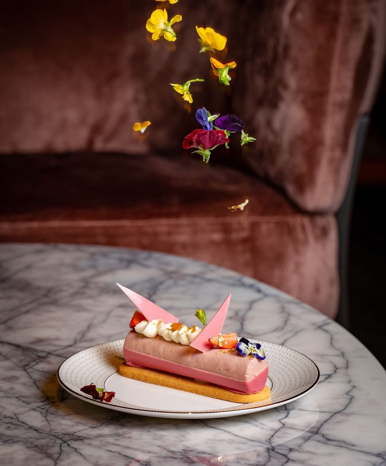 Champagne Bar & Afternoon Tea in London | The Stage