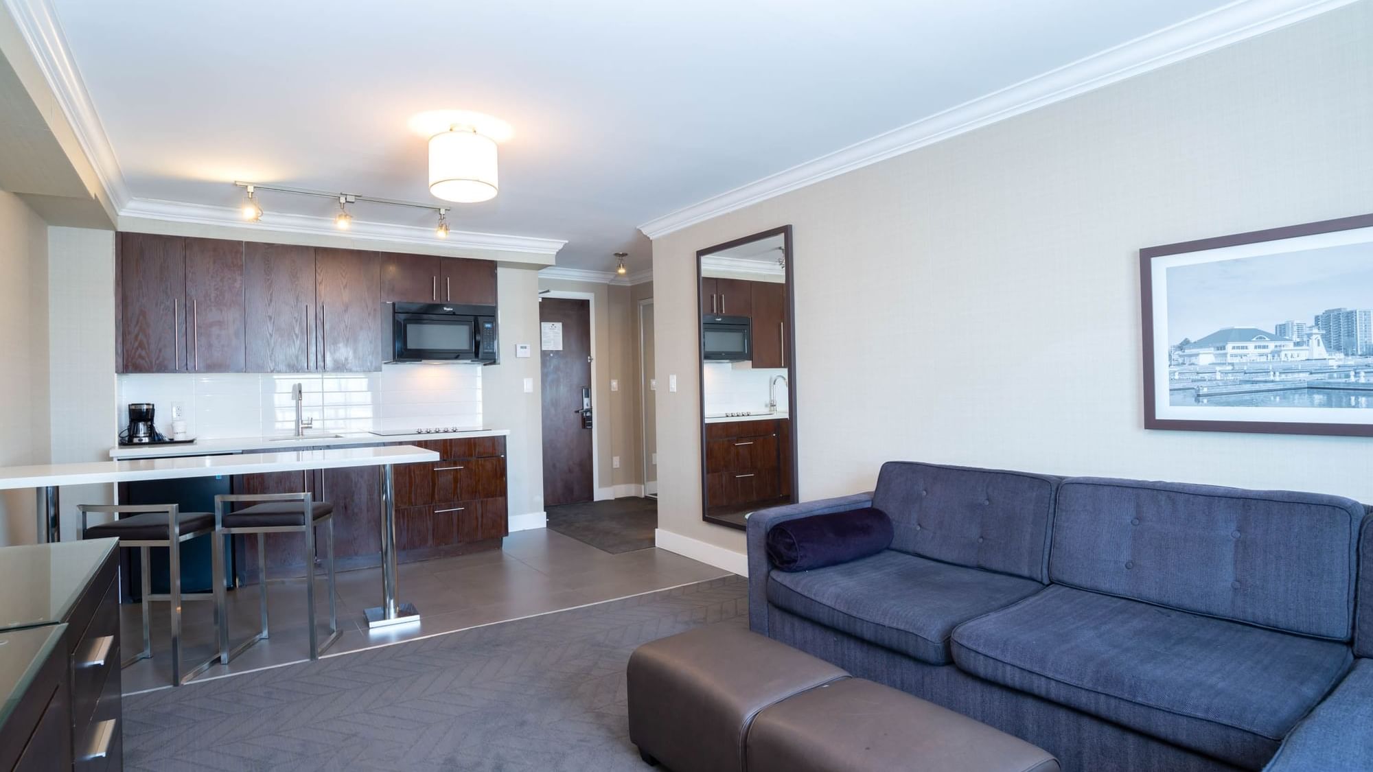 Jacuzzi Suite, 1 King Bed, Kitchen | Accommodations at Sandman Hotel ...