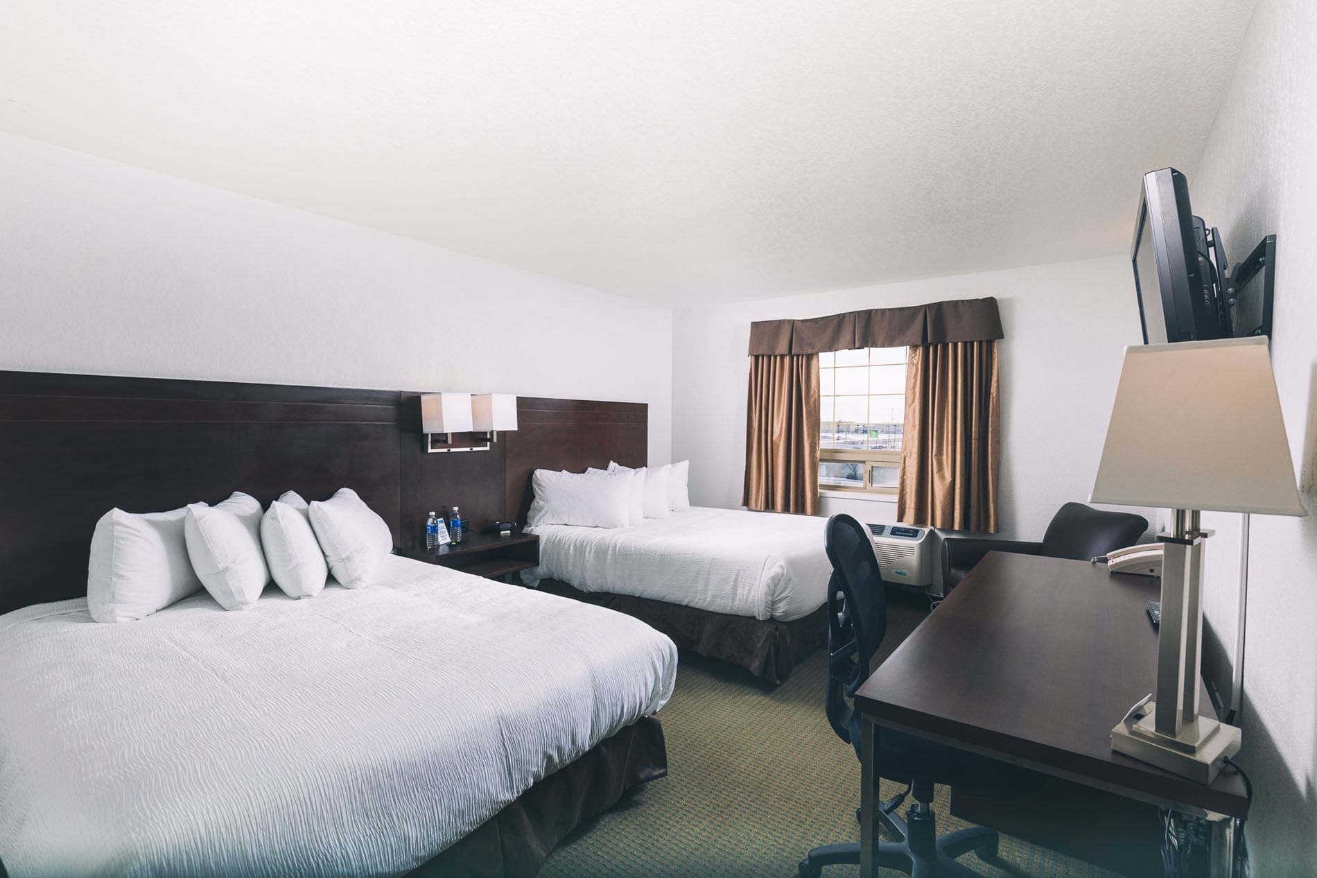 Service Plus Inns & Suites I Top Hotel Grand Prairie