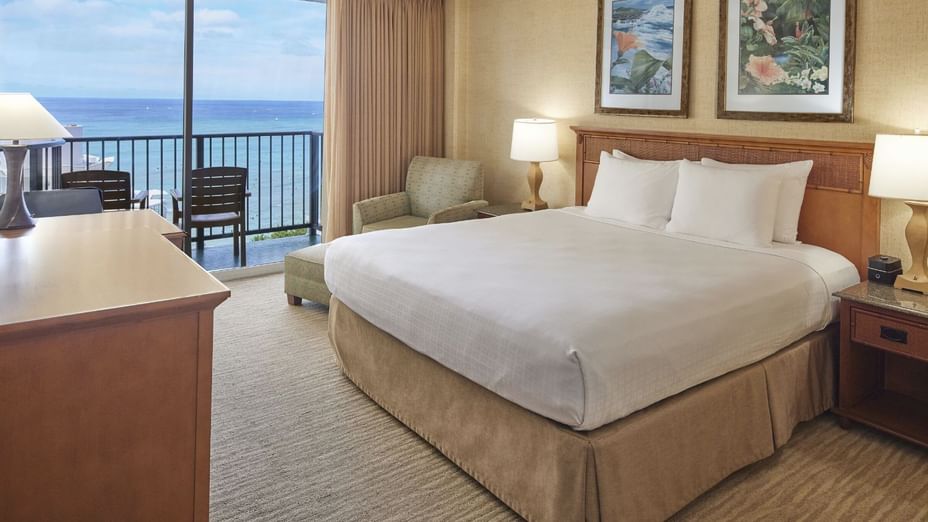 Partial Ocean View - Waikiki Hotel Rooms & Suites