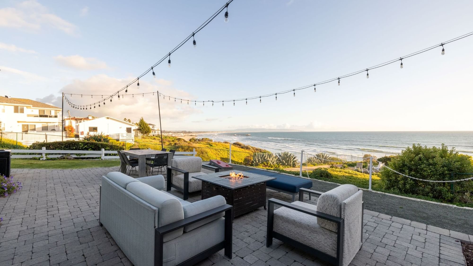 Pismo Beach Lodging - Tides Oceanview Inn and Cottage