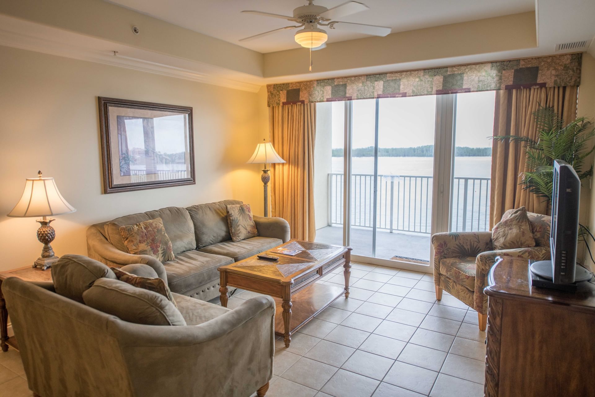 Blue Heron Beach Resort - Orlando Beach Hotel Near Disney