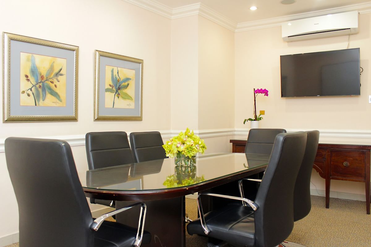 Hotels in New Kingston - The Courtleigh Hotel & Suites