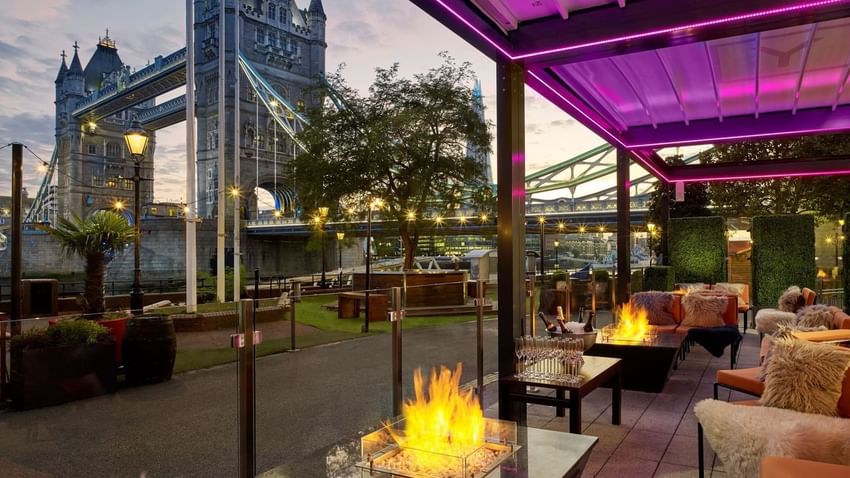 Vicinity Restaurant & Bar Near Tower Bridge | The Tower Hotel