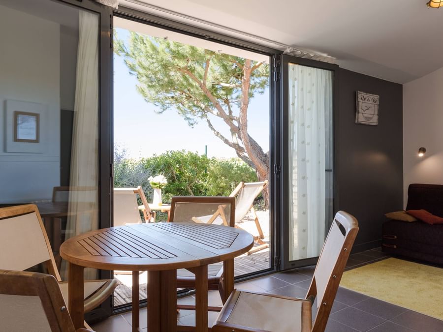 Les Vignes de la Chapelle, The Originals Relais | Hotel Ile de Re ...