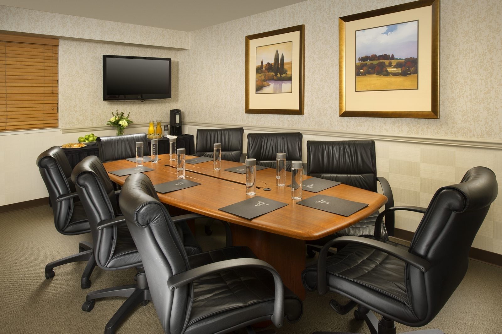 Meeting Space in Redmond, WA - Redmond Inn