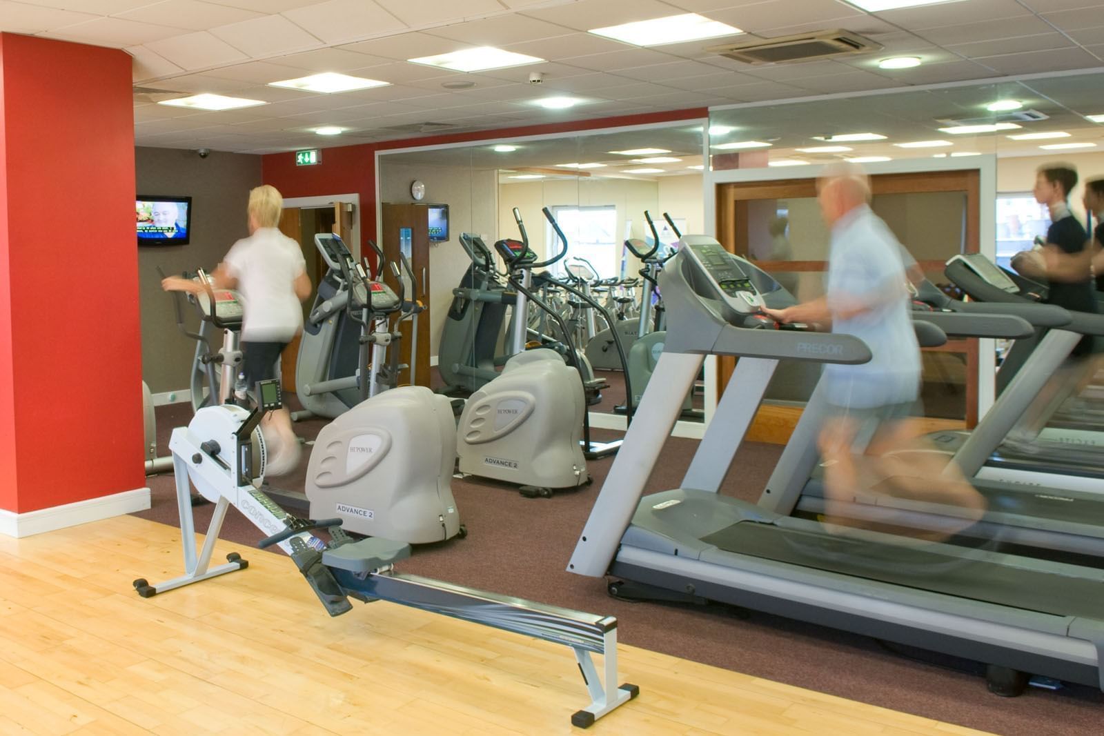 Health & Fitness Suite | Gyms In Derry | Swimming Pool