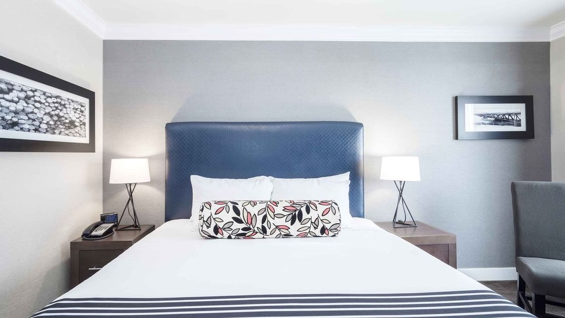 Standard Room, 1 King Bed | Sandman Signature Prince George