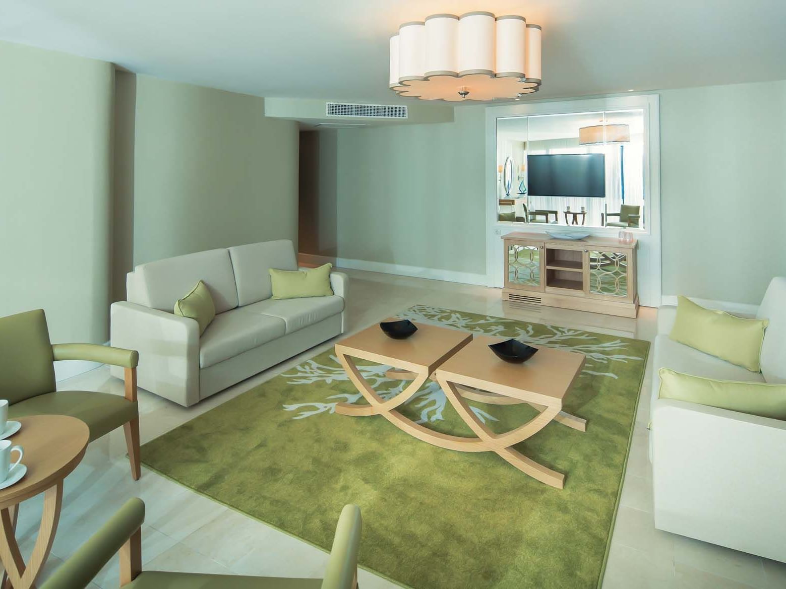 Colonel Suite | Titanic Deluxe Lara