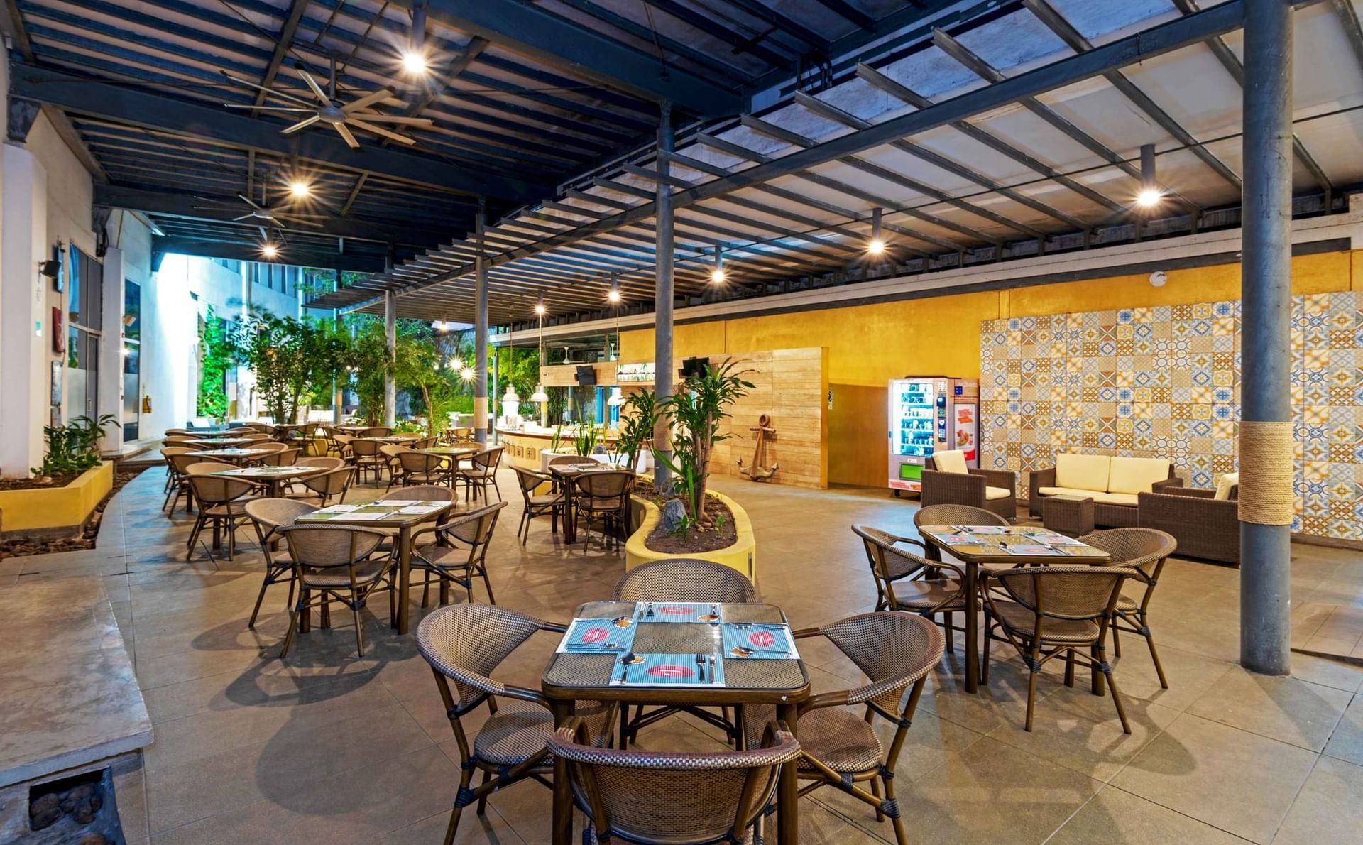 Hotel Pop Art CLC Puerto Mamonal | Cartagena