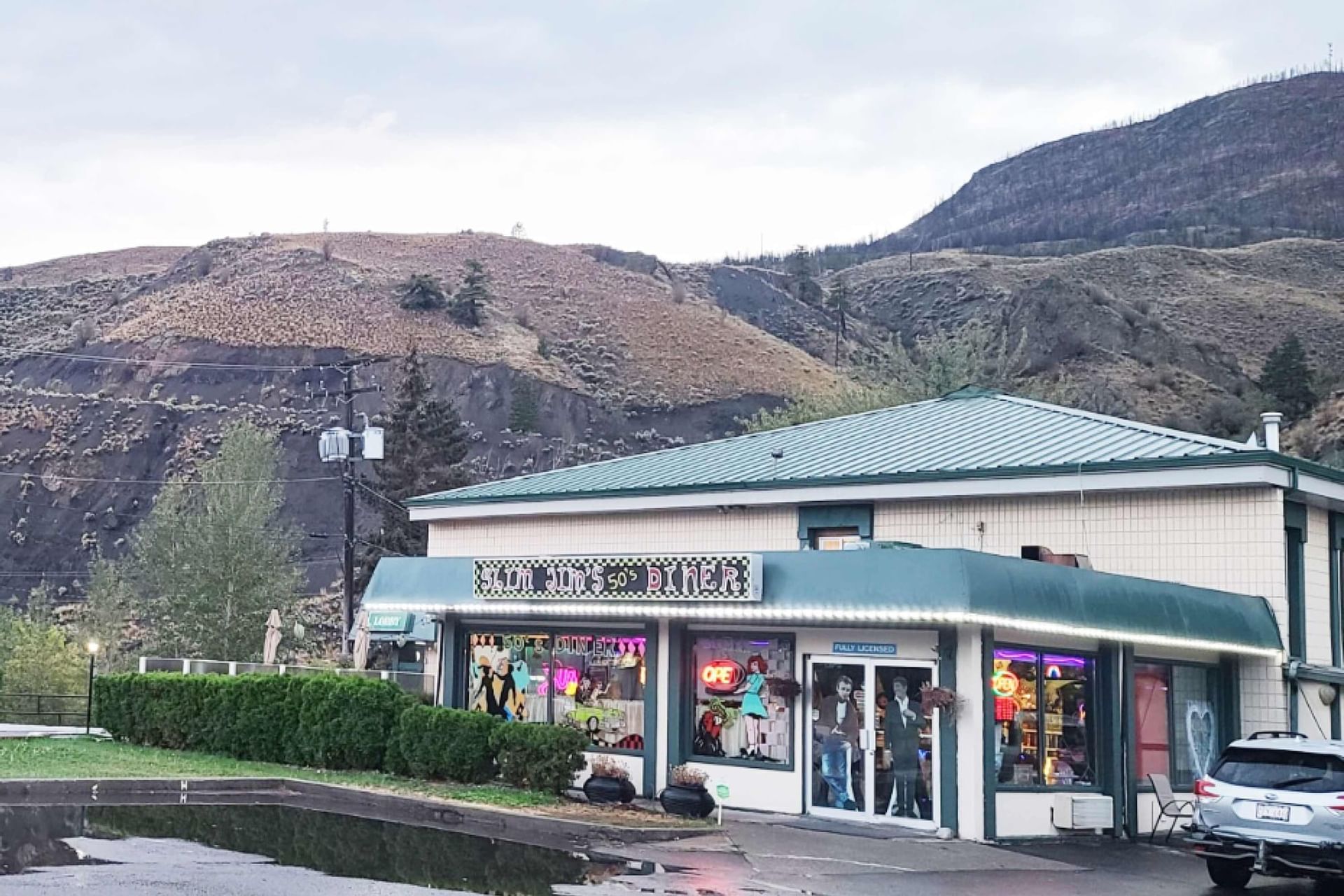 Cache Creek Restaurants | Sandman Inn Cache Creek
