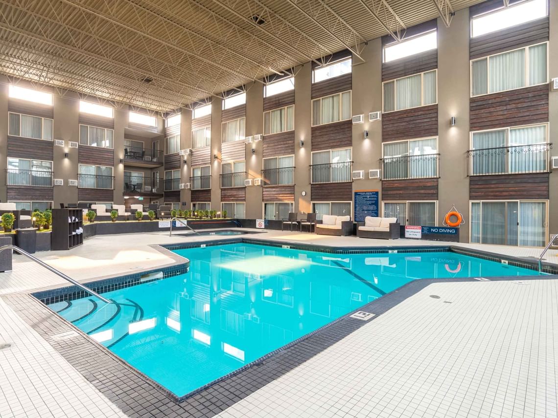 Indoor Pool | Sandman Hotel Edmonton West