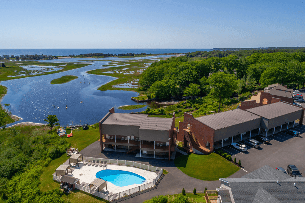Packages + Offers | Ogunquit River Inn