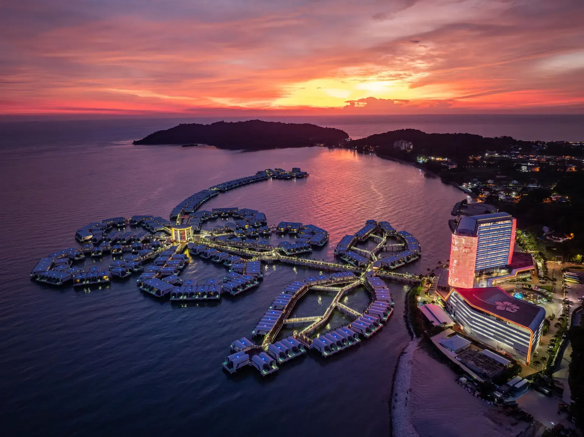 Lexis Port Dickson Logo